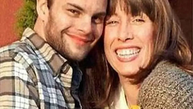 Madre Fa Sesso Con Suo Figlio “ci Amiamo Vogliamo Sposarci Ed Avere Un Bambino Insieme 
